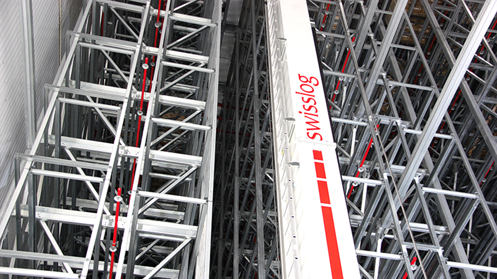 Why automation in cold storage warehouses make sense - Swisslog