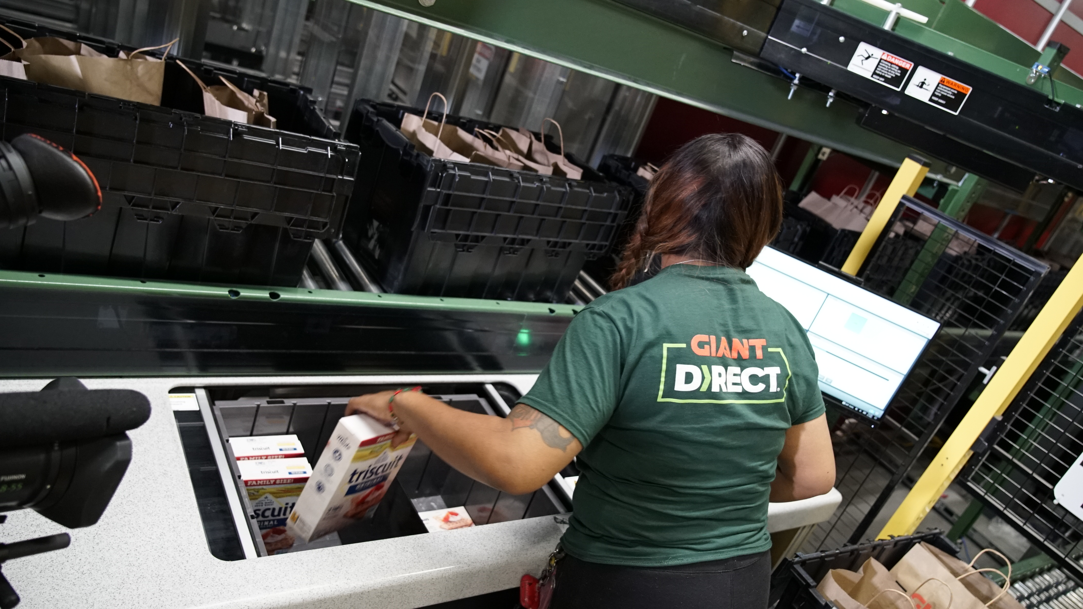 Reducing Labor Dependencies in E-grocery Fulfillment - Swisslog Global