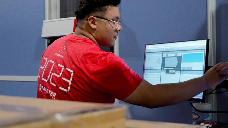 Master Electronics, USA: Goods-to-person automation with rapid results ...