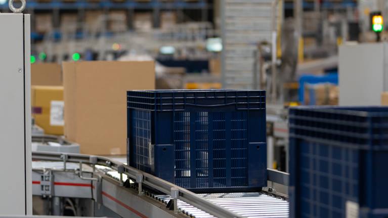 Jaycar Electronics doubles output and storage volume - Swisslog in Americas